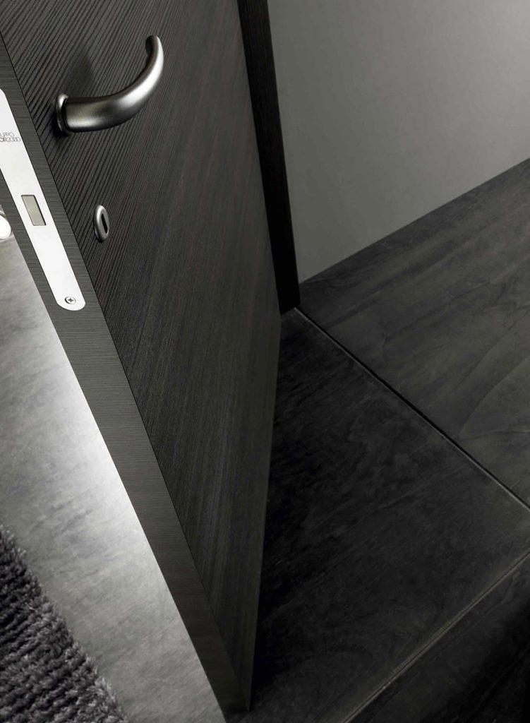 Flat laminated door Moon | DOOR2000